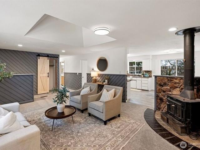 3725 th St NW, Gig Harbor, WA 98332