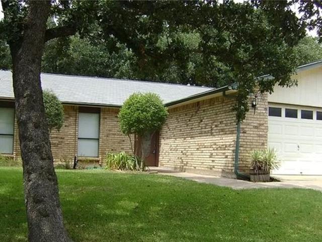 3725 Walnut Dr, Bedford, TX 76021