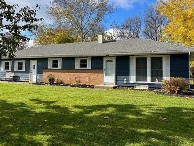3726 Highland Dr, Fort Wayne, IN 46804