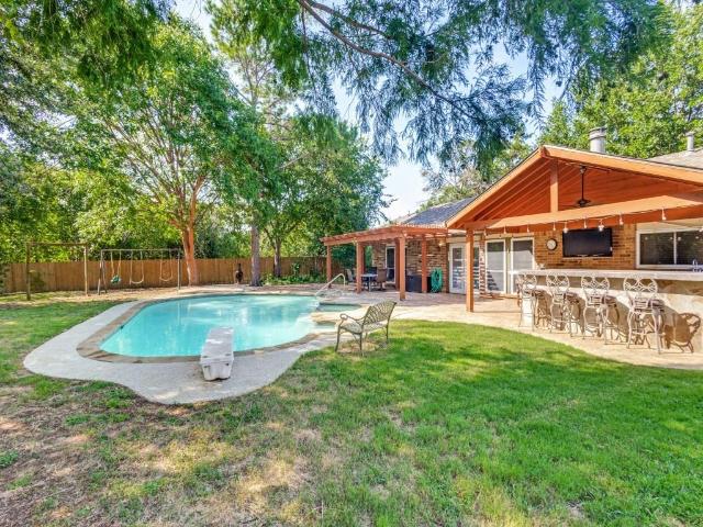 3726 S Magnolia Court
