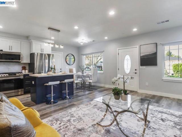 37275 Dondero Way