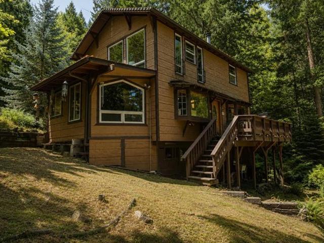 3727 Coyote Creek Rd, Wolf Creek, OR 97497