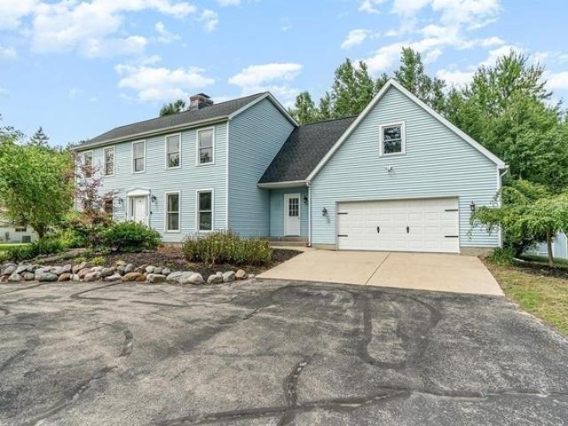 3727 E Julie Ann Dr, Midland, MI 48642