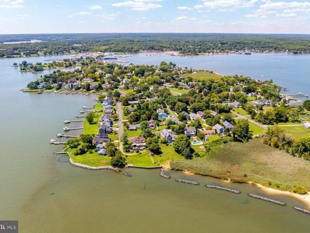 3727 Ramsey Dr, Edgewater, MD 21037