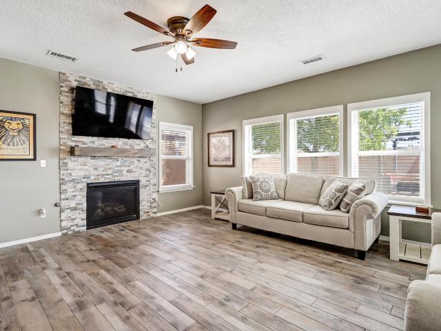 3728 Clear Creek Road NE