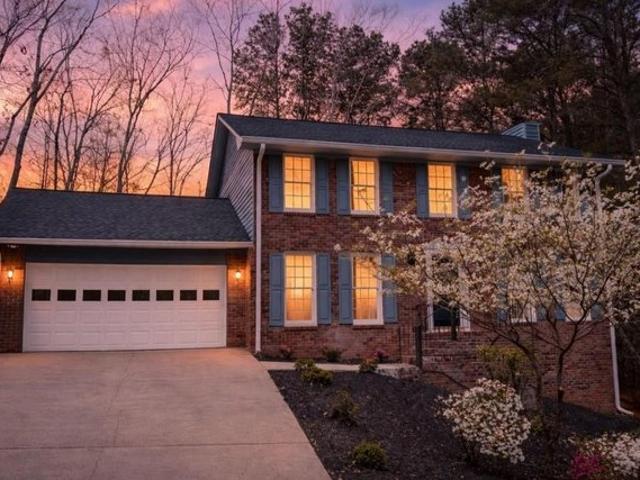 3728 Creekstone Dr, Peachtree Corners, GA 30092