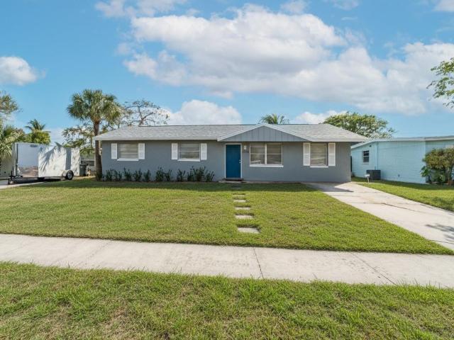 3728 Dunes Rd, Palm Beach Gardens, FL 33410 | MLS #F10539 | Compass