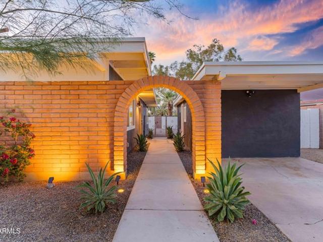 3728 E Sunnyside Dr, Phoenix, AZ 85028