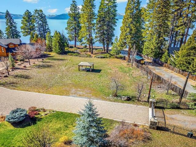 3728 Lake Almanor Drive, Lake Almanor, US, CA