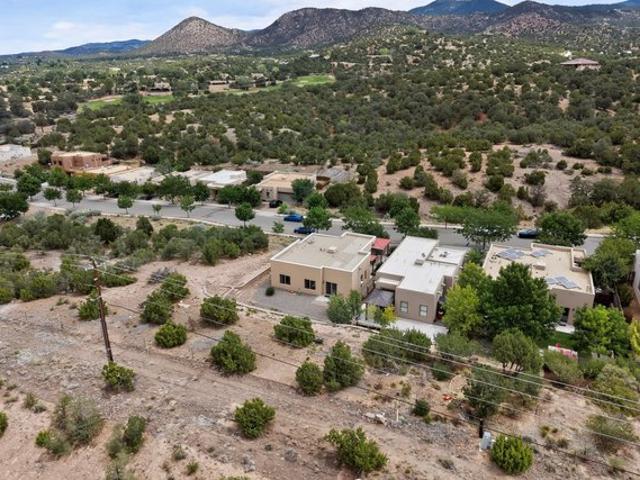 3728 Valmora Rd, Santa Fe, NM 87505