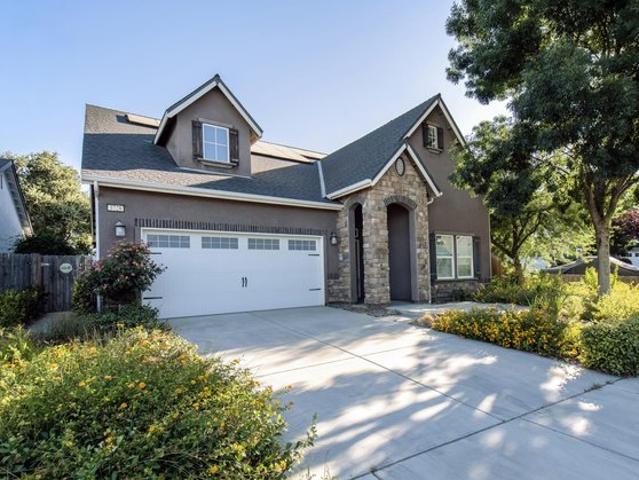 3728 W Ceres Ct, Visalia, CA 93291