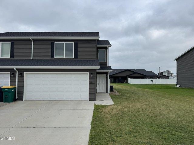 3728 24th St SE, Mandan, ND 58554