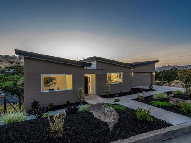 3729 Deauville Pl, Santa Rosa, CA 95403