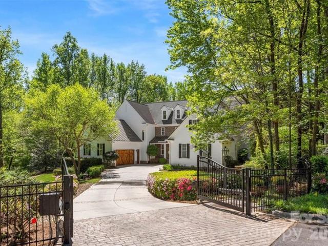 3729 Eaglebrook Dr, Gastonia, NC 28056