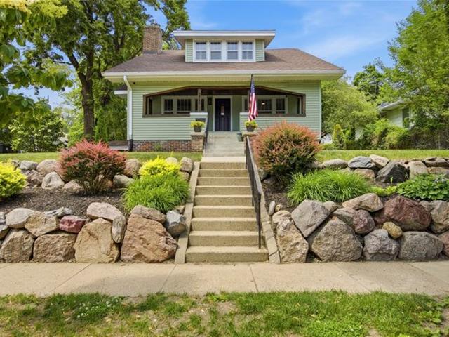 3729 Kingman Blvd, Des Moines, IA 50311
