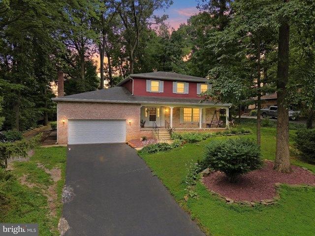 3729 Silverwood Dr, York, PA 17402