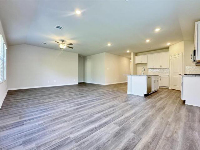 3720 Canyon Drive