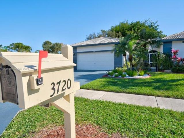3720 Country Vista Way, Lake Worth, FL 33467