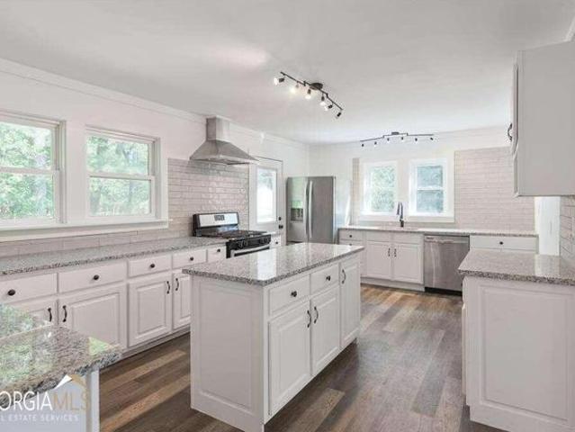 3720 Emily Way, College Park, GA 30349