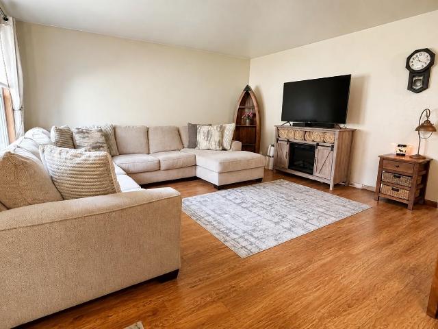 3720 purple crest court