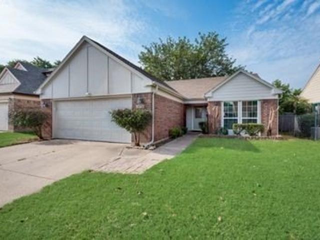 3720 River Birch Rd, Fort Worth, TX 76137