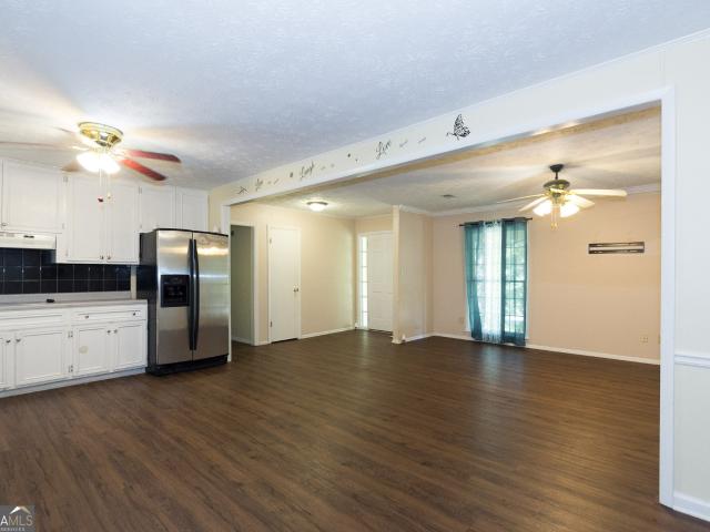 3720 Sunny Hill Drive