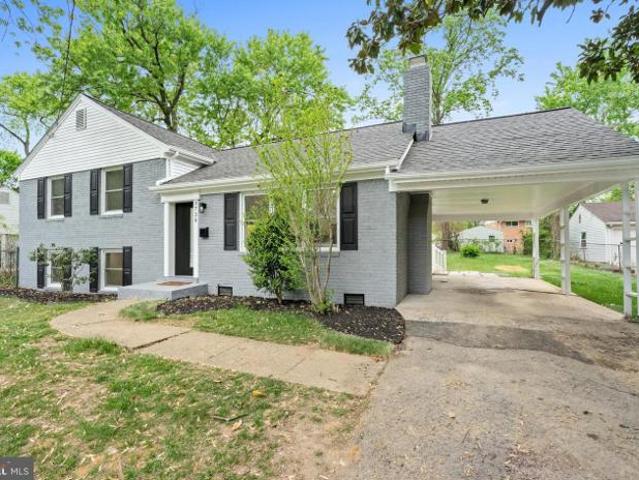 3720 University Dr, Fairfax, VA 22030