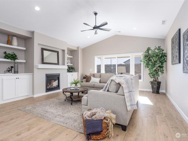 3721 Morningside Parkway