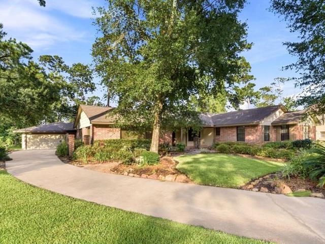 3721 Autumn Ln, Baytown, TX 77521