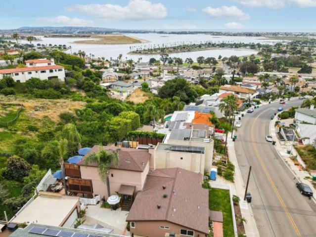 3721 Baker St, San Diego, CA 92117