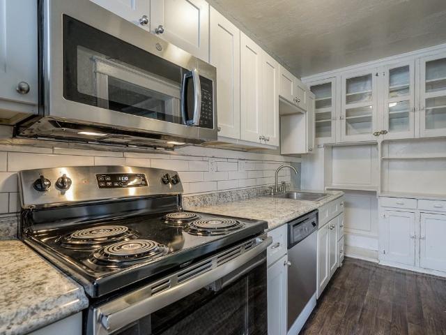3721 Broadway Studio Apartment for Rent at 3721 Broadway Blvd, Kansas City, MO 64111 Hanover Place