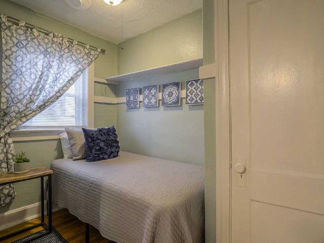 3721 Broadway Studio Apartment for Rent at 3721 Broadway Blvd, Kansas City, MO 64111 Hanover Place