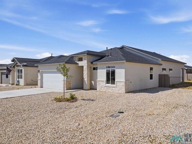 3721 Honeysuckle Dr, Carlsbad, NM 88220