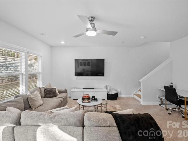 3721 Keyworth Way