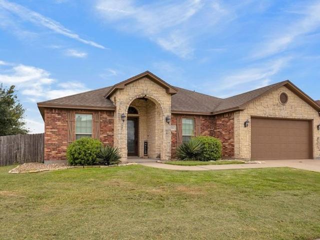 3721 Lake Mc Queeney Ct, Robstown, TX 78380