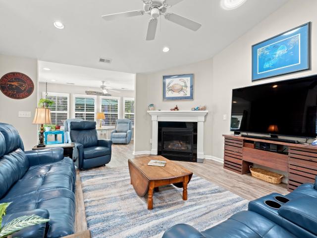3721 Park Pointe Ave