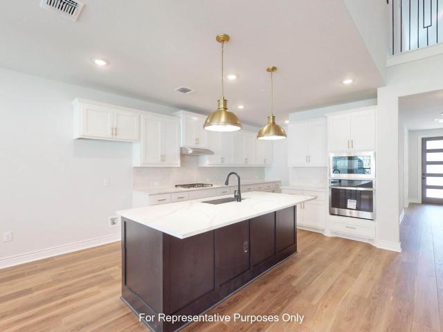 3721 Plentywood Ln