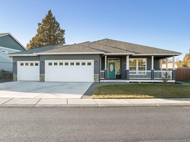 3721 SW Tommy Armour Ln, Redmond, OR 97756