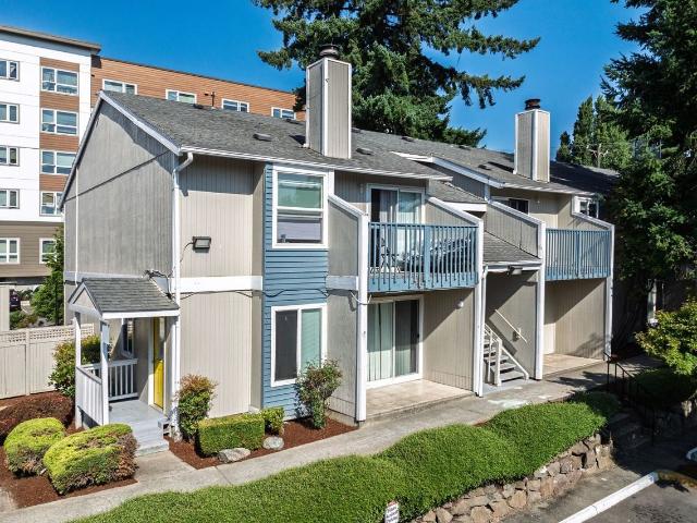 3721 S 152nd St 2 Bedroom Apartment for Rent at 3721 S 152nd St, Tukwila, WA 98188 Thorndyke