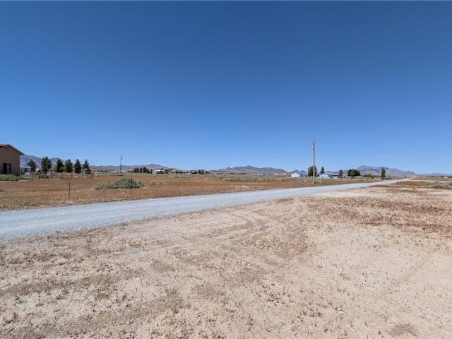 3721 S Woodchips Road
