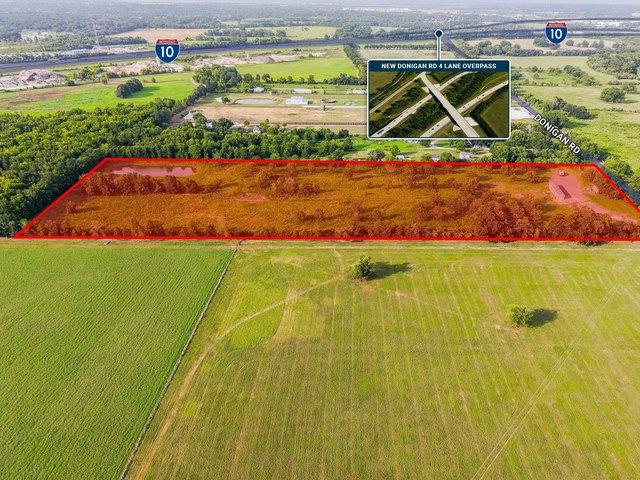 37220 Donigan Rd, Brookshire, TX 77423