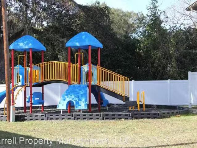 37222 Majestic Oak Court 37220 Majestic Oak Court