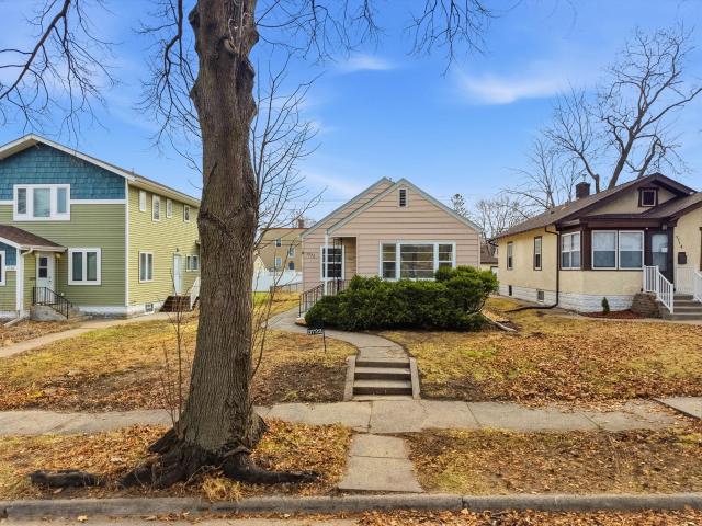 3722 N Queen Ave, Minneapolis, MN 55412 | MLS #7047 | Compass