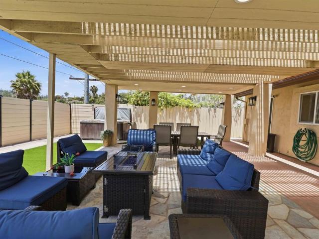3722 Avenida Johanna