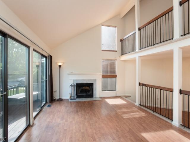3722 Bloomingdale Dr