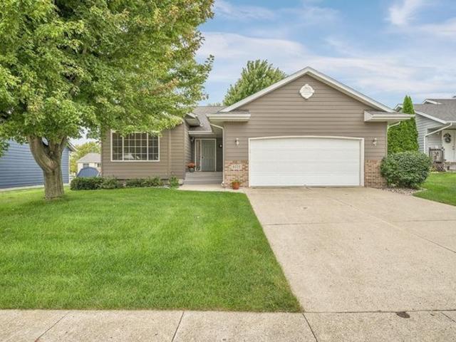 3722 Ithaca Ave, Spirit Lake, IA 51360