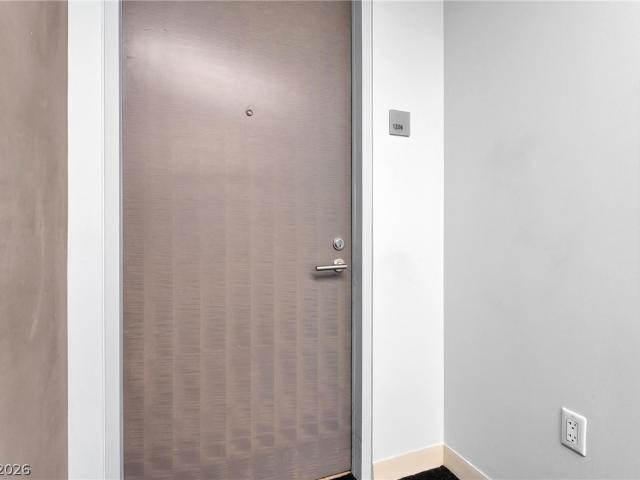 3722 Las Vegas Boulevard 1206
