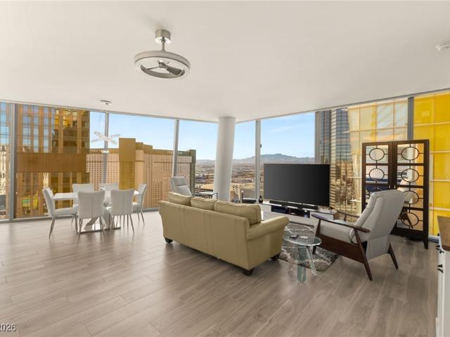 3722 Las Vegas Boulevard 2212