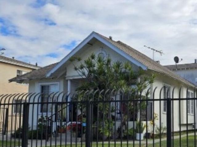 3722 S Maple Ave, Los Angeles, CA 90011