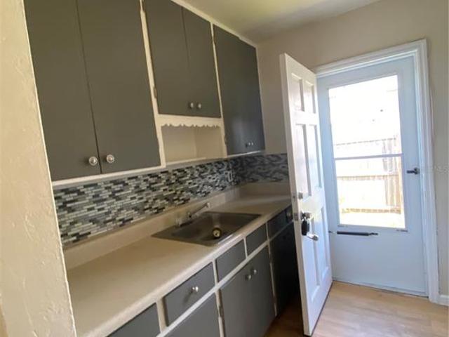 3722 28th St N, Unit B, St. Petersburg, FL 33713 | MLS #TB8422